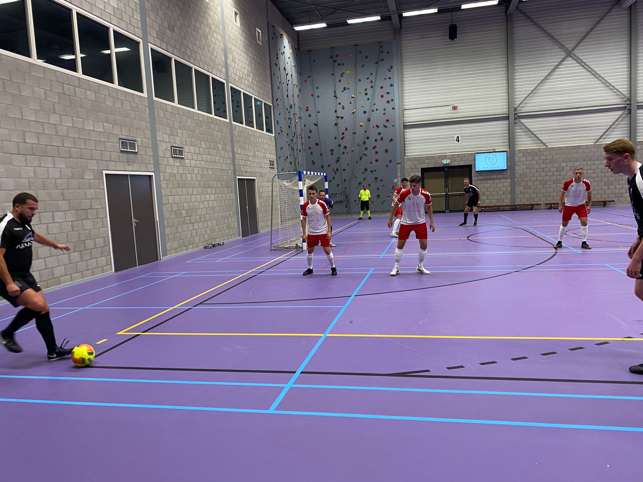 ZVV Beringe/Second Go Electro 1 vergeet zichzelf te belonen & verliest van CFM/Transito 1 | ZVV ...